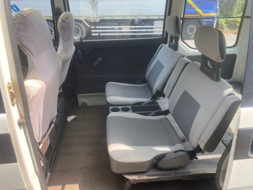 1992 Subaru Sambar Dias van – Bulldog Auto Japan